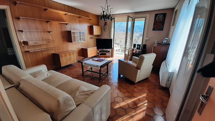 Premier éTage De Villa, Tout Confort. - Digne