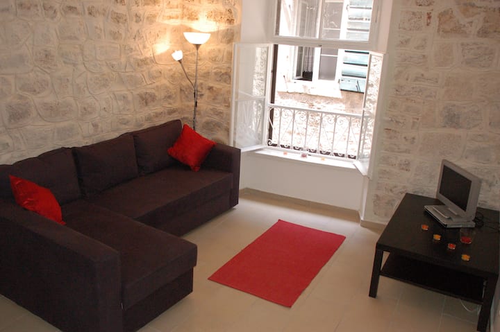 Three Amigos, Stylish Apartment Old Town, Kotor - Kotor