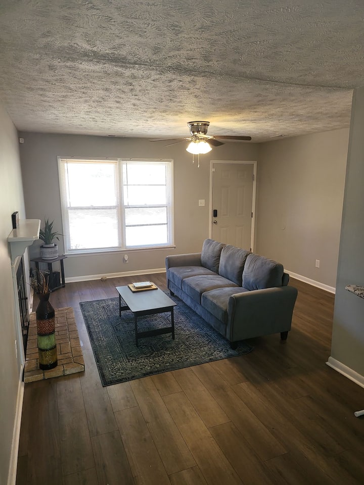 Bright And Simple Space - (Weekly/monthly Stays) - Fayetteville, NC