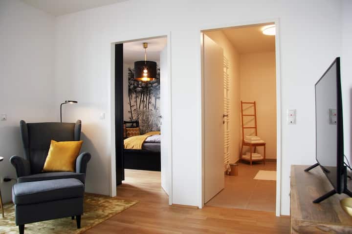 Rosi Gelb: Exklusiv Möblierte Neubauwohnung - Wien