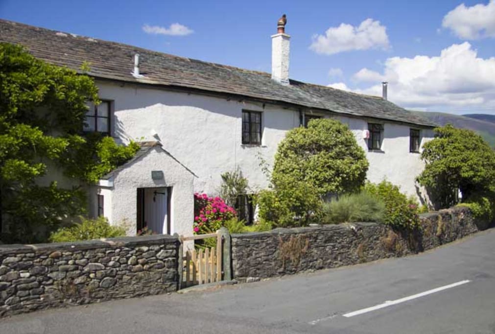 Old Farmhouse Mews in Braithwaite, England, United Kingdom