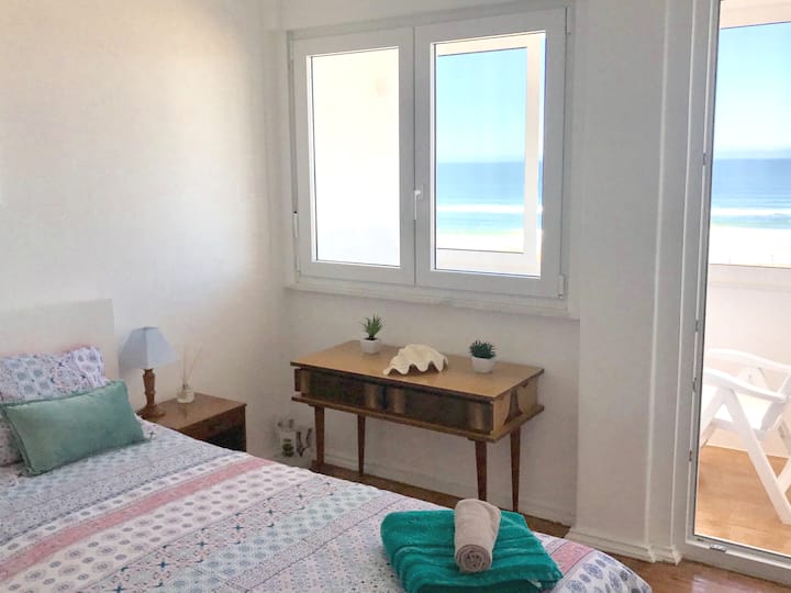 Beach Front Apartment Ocean View - Costa da Caparica