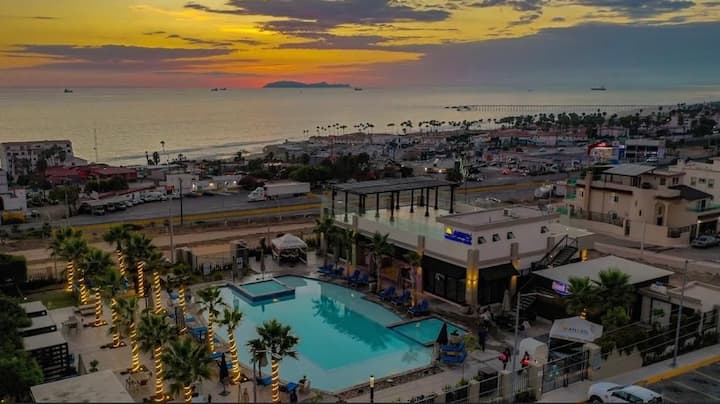 Golden Sunset Tower - Rosarito