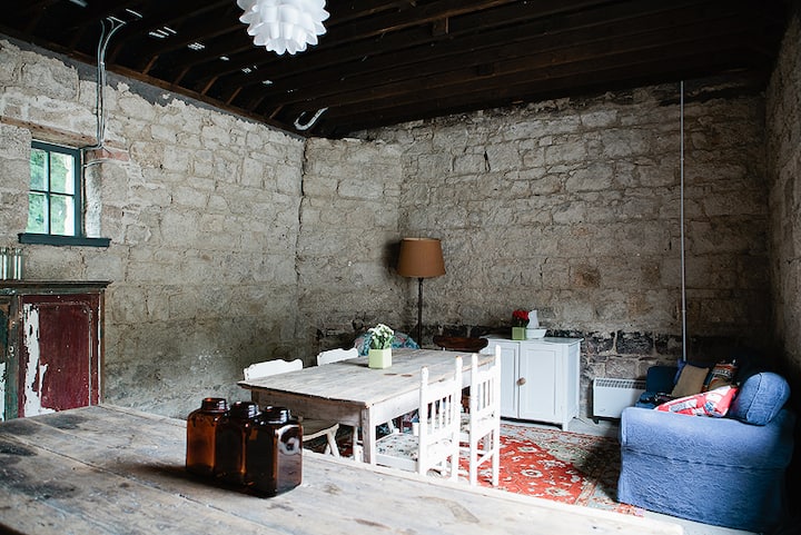 Stables Courtyard - Irska