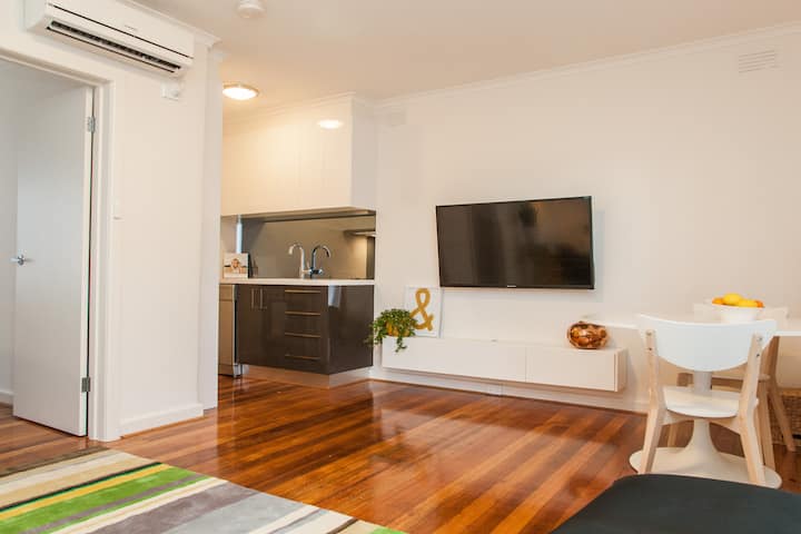 St Kilda Perfect Location - St Kilda