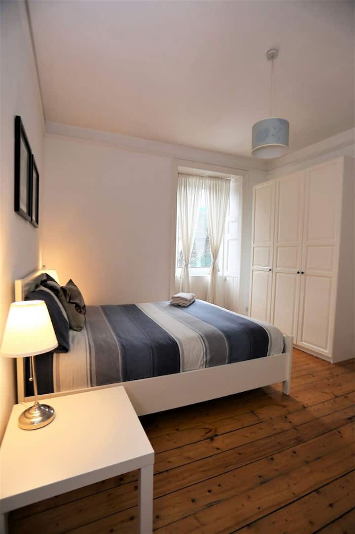 2 Bdrm 17 Min, Direct/frequent Bus-centre /Castle - Edinburgh