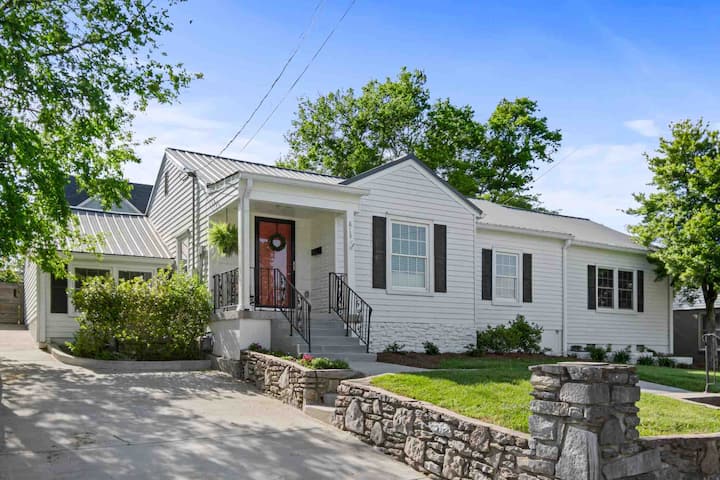 The White House - Franklin, TN