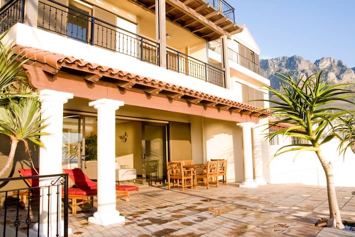 Cape Life Beach House - Cape Town
