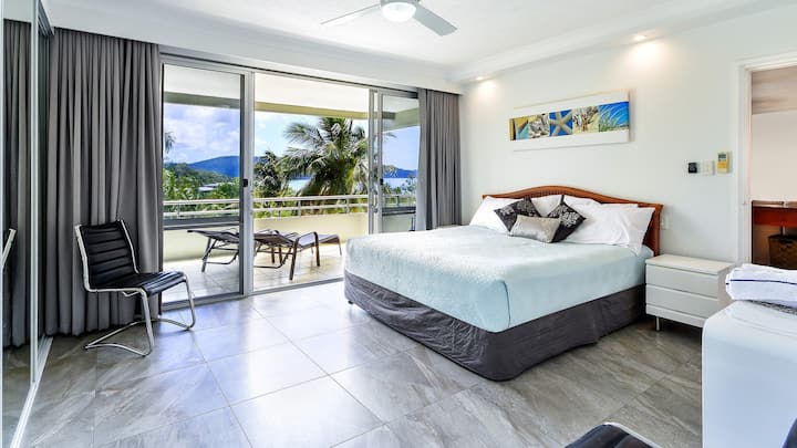 Poinciana 101 3brm Oceanview, Golf Buggy, Transfer - Hamilton Island