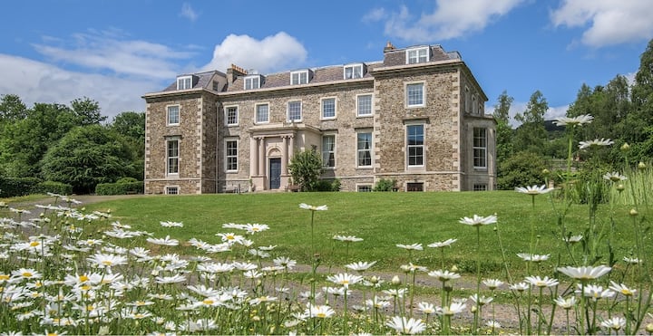 The Big Hoose, Comfort, Style And Space - Selkirk, UK