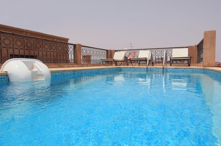 ÉLégant 2 Chambres, Piscine, Guéliz - 마라케시