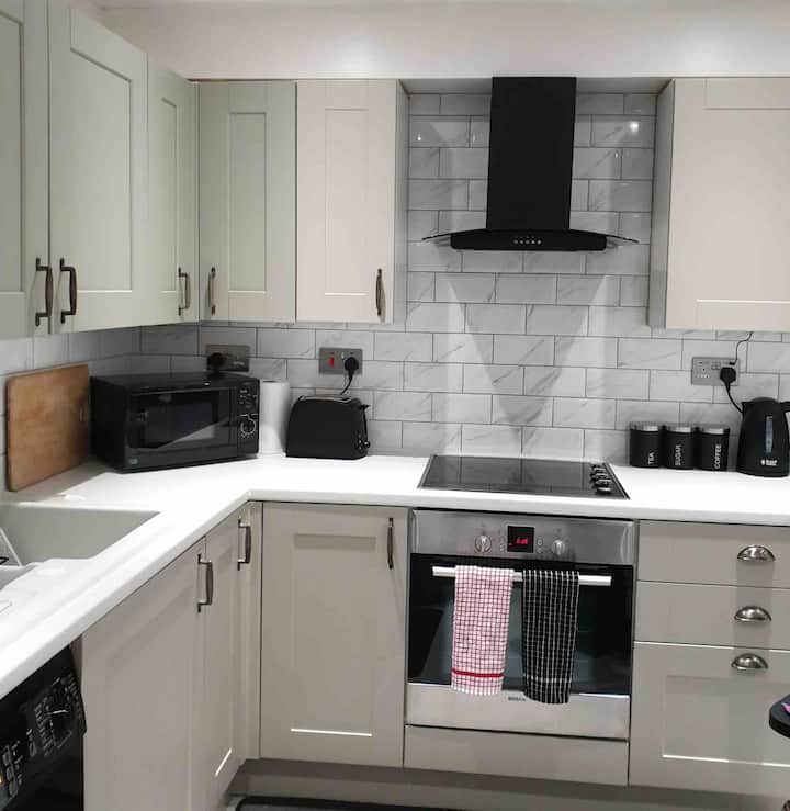 Modern Apartment With Large Patio - Anglia Ruskin University, London - Farringdon Building