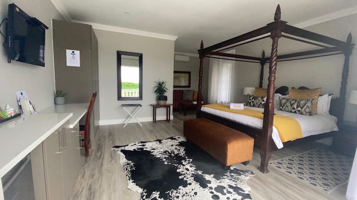 Elegant. Scenic. Comfortable. Spacious.   Safe. - East London