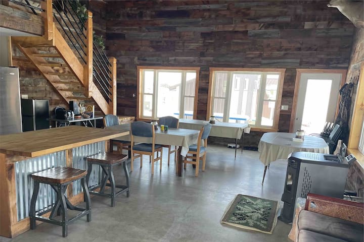 Ford Creek Camp - White Sulphur Springs, MT