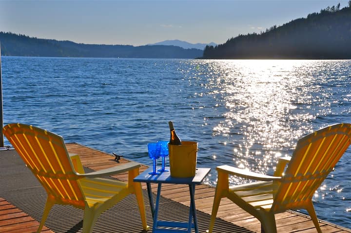 Hood Canal Gem! Views, Hot Tub & Oyster Beach! - Belfair State Park, Belfair