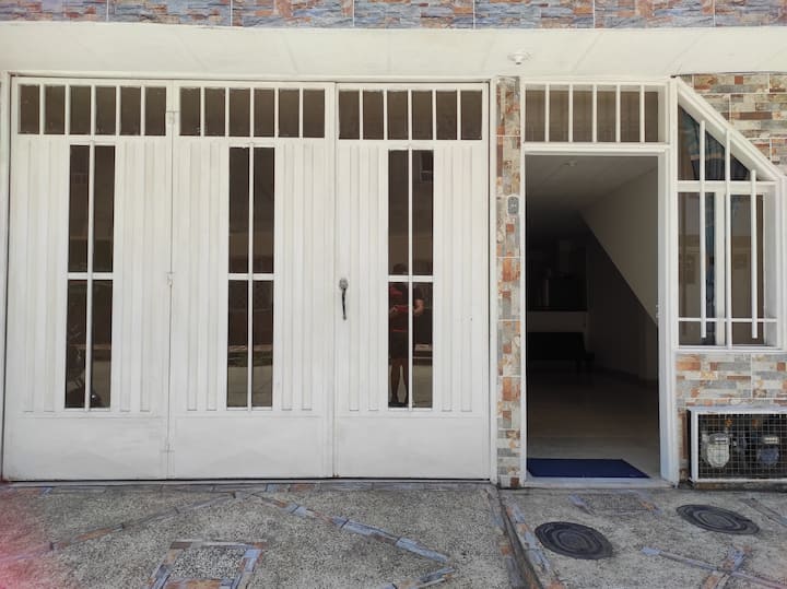 Apartamento Primer Piso , Con Parqueadero - Socorro