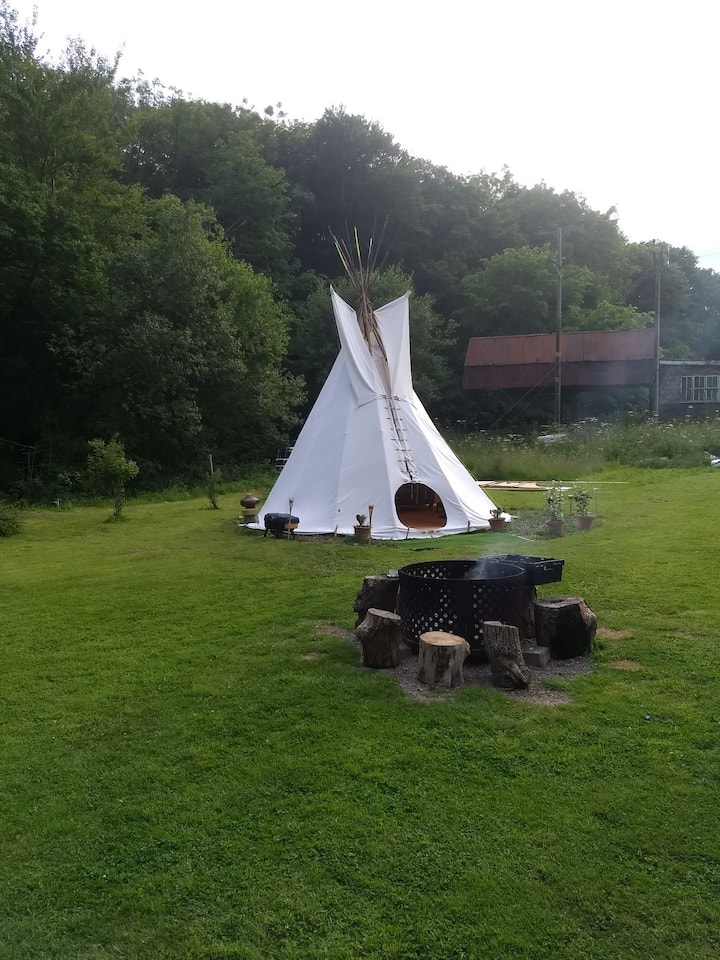 Original Tipi ( Papoose No Charge ) - Runswick Bay