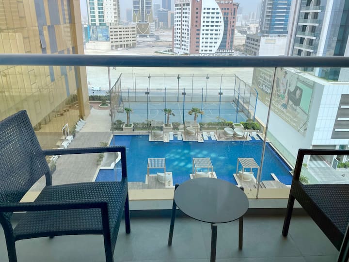 Pool View Studio In Seef - Manama