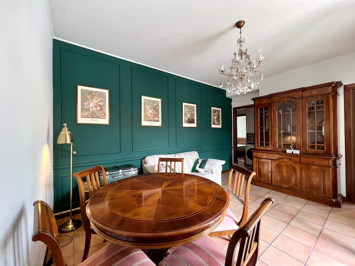 City Center 2 Bedroom Apt - Bergame