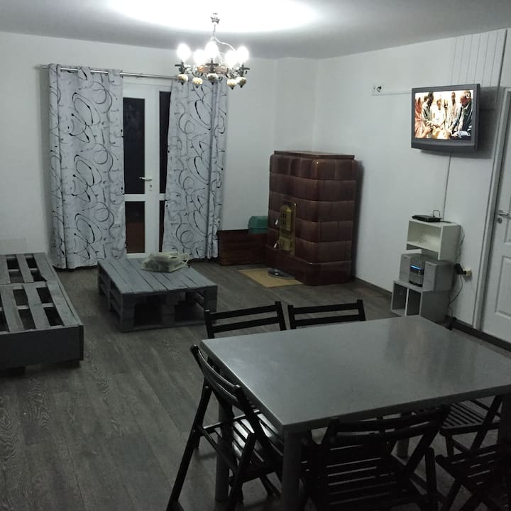 Cabana In Brebu Nou -Garana-3ape - Văliug