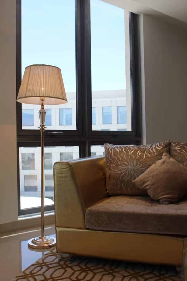 Primuim Muscat Grand Mall Flat - Muscat