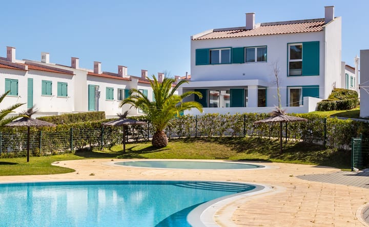 Fond Villa: Beachfront Experience - Alvor