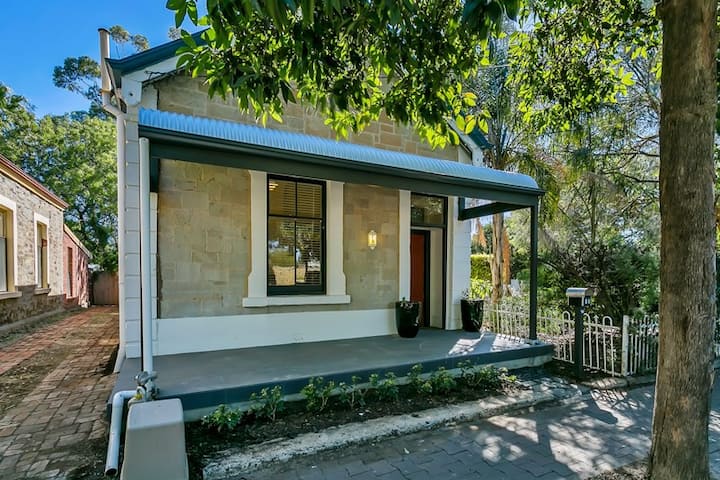 Adelaide Holiday Rentals & Homes - South Australia, Australia | Airbnb