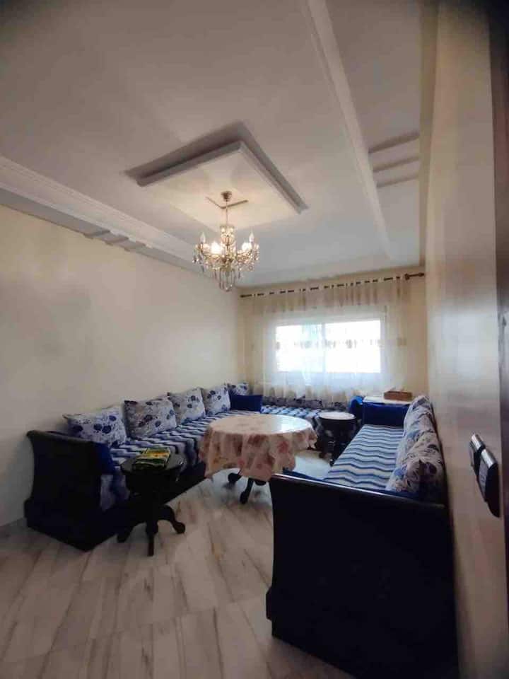 شقة سكنية جميلة على شاطئ مرتيل 3 غرف مع كراج - Tetouan