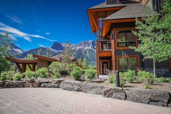 800 Sqft 1br Solara Luxury Hideaway - Canmore