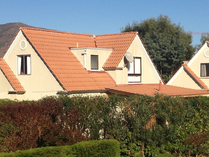 Hermosa Casa 5d2b A 150 Metros Del Mar Punta Puyai - Papudo