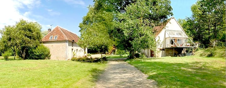 Maison D'architecte En Pleine Campagne - Appoigny
