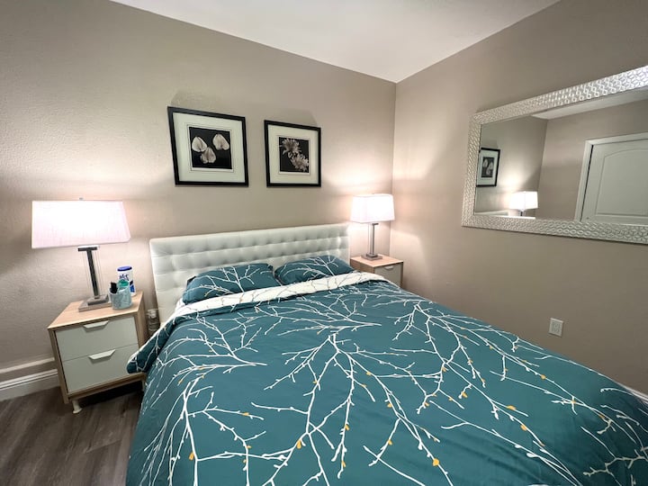 Beautiful Private Studio, Kitchen, Bath, Parking - San José, CA