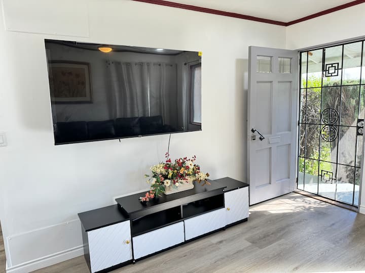 Cozy Large Flat-storey Single House Close Airport - Ontario, CA