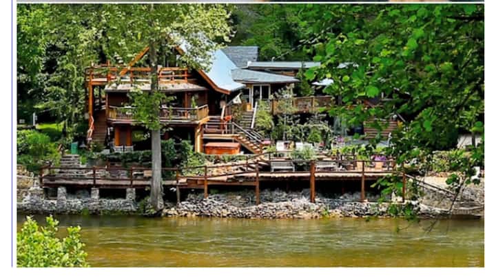Dillsboro Inn Family Suite - Sylva, NC