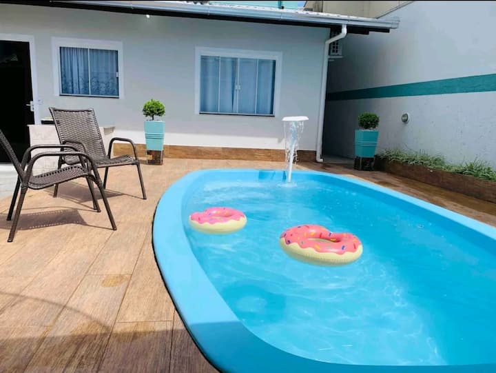 Casa Com Piscina Em Penha Sc Próximo Beto Carrero - Navegantes