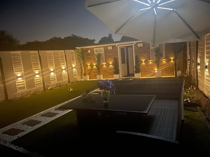 North Avenue Guest House, Heathrow-free Parking-3 - Hayes