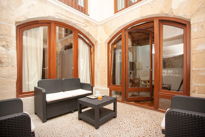 La Lonja, Apartamento Con Patio - Palma de Mallorca