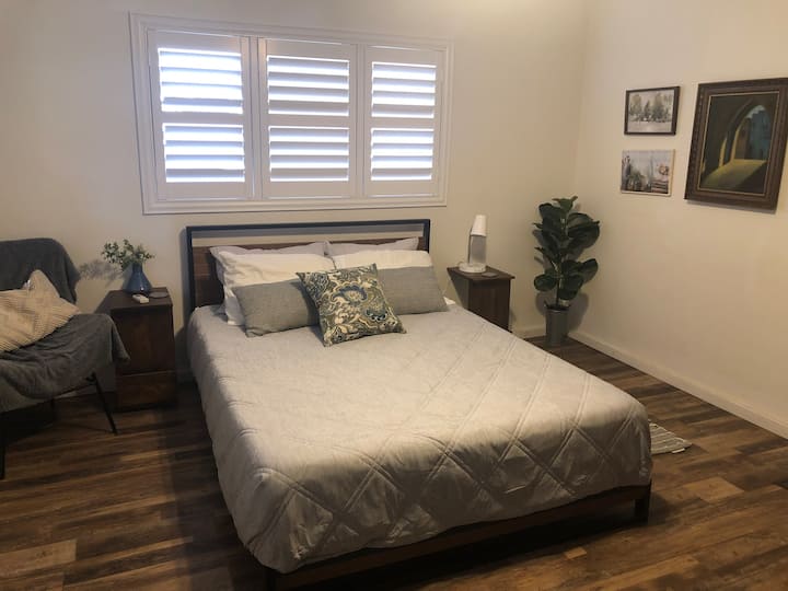 Adorable Casita Guesthouse. - Bakersfield, CA