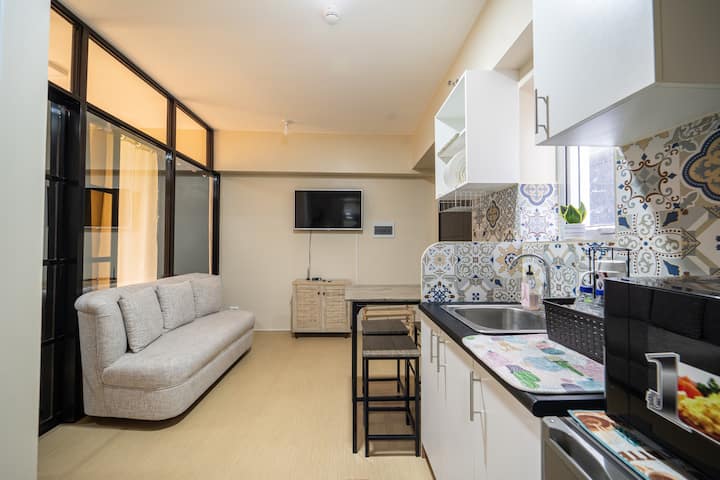 Adi's Space For Daily/ Monthly Basis - Philippines