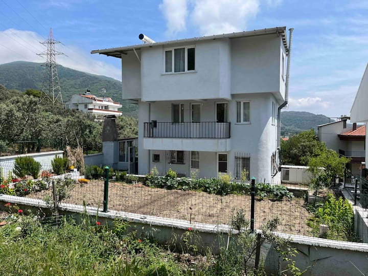Denize Yürüme Mesafeli Günlük Villa 2 - Erdek