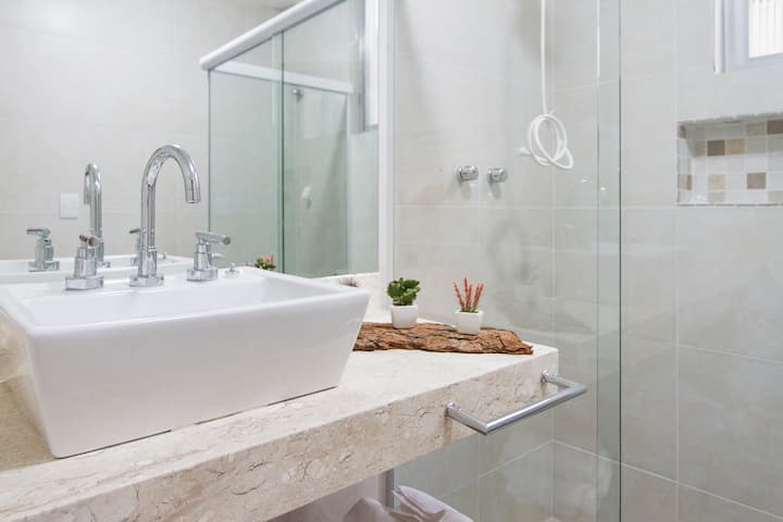 Icaraí Apartamento Na Quadra Da Praia - Niterói