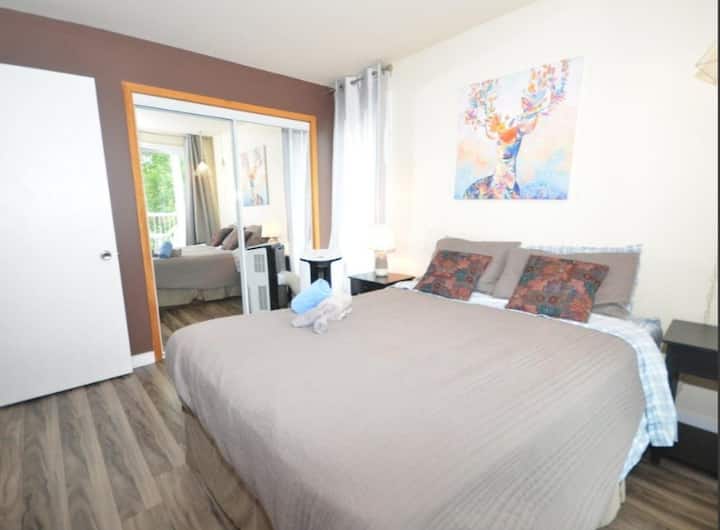 Fall View Flat Spa Wifiamazonprme, Ac Prtable - Mont-Tremblant