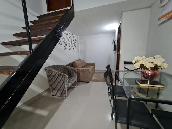 15 Loft Confortável No Centro C/ar Cond 2 Tv Smart - Montes Claros