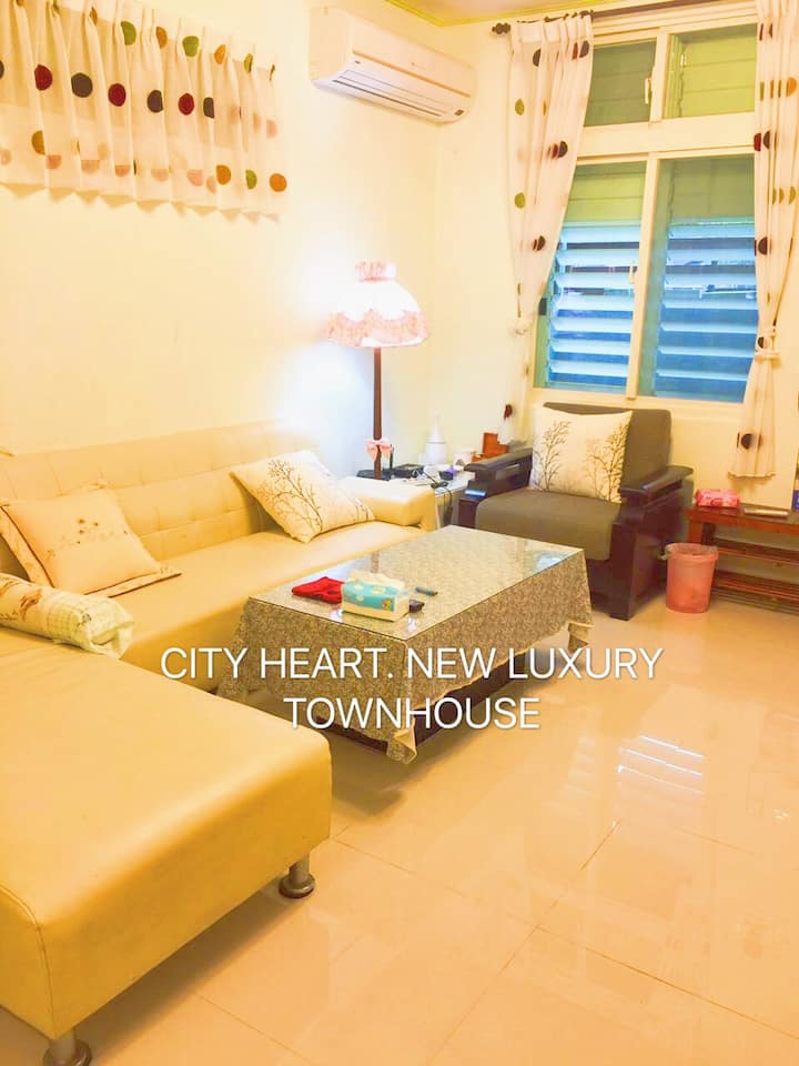 哇！包棟包棟！ 花莲市中心的4卧2衛网红新装修日式独栋别墅 好评如潮 上下俩层 带小院子哦！ - 花蓮市