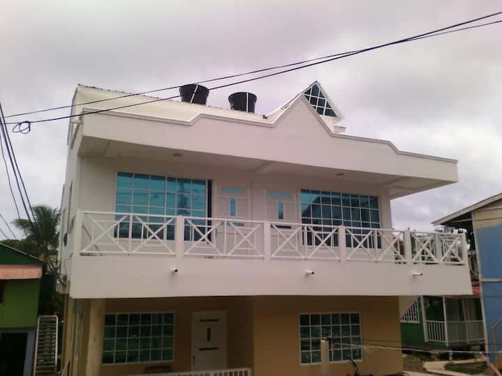 Apartamentos Vitrales Perry Hill - San Andrés