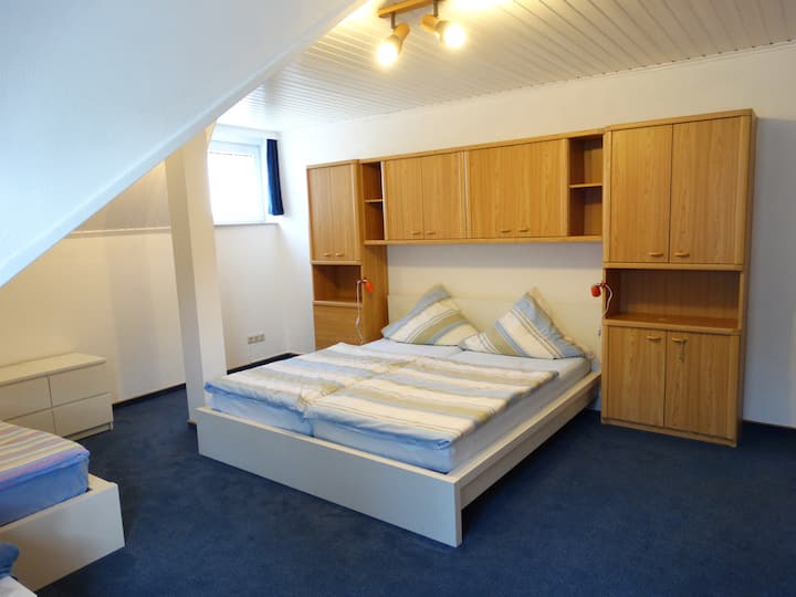 Ruhige Gemütliche Ferienwohnung - Usingen