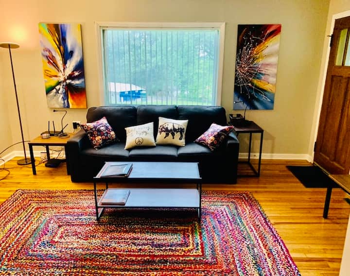 Chic Retreat -Biltmore- Dwtwn - Near Tesla Charg. - Asheville, NC