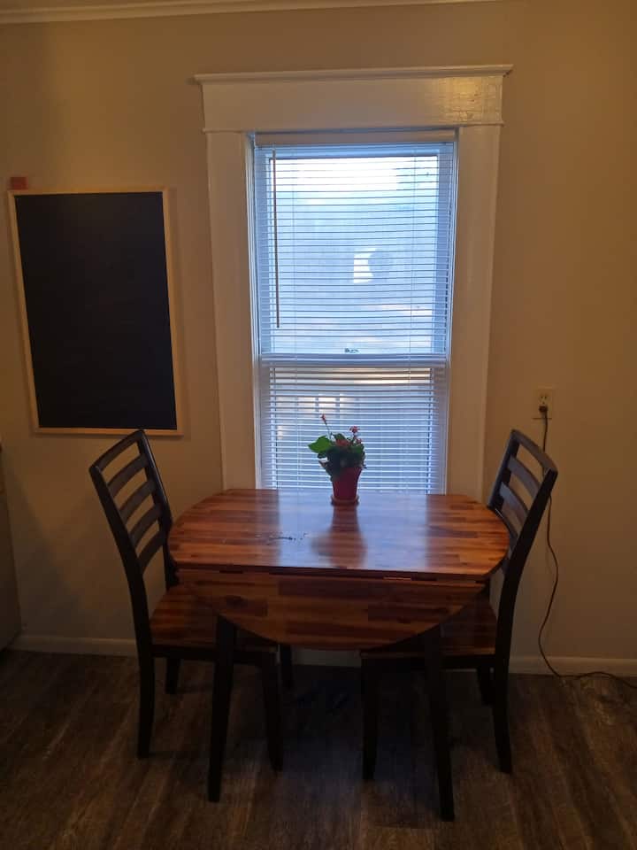 Apartment Above The Rest: Long-term Monthly Rental - Wichita