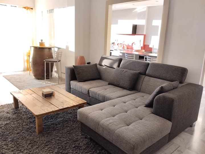 Le Nid : Bel Appartement De 100m2 + Parking - Grasse