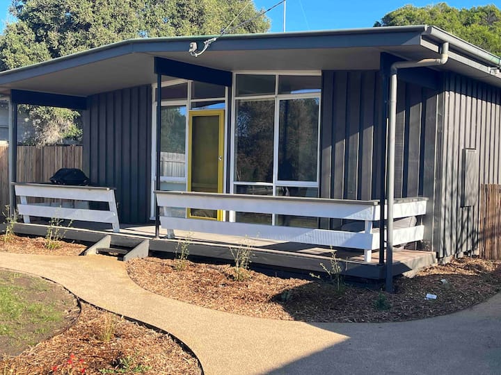 Retro Beach House - Point Lonsdale